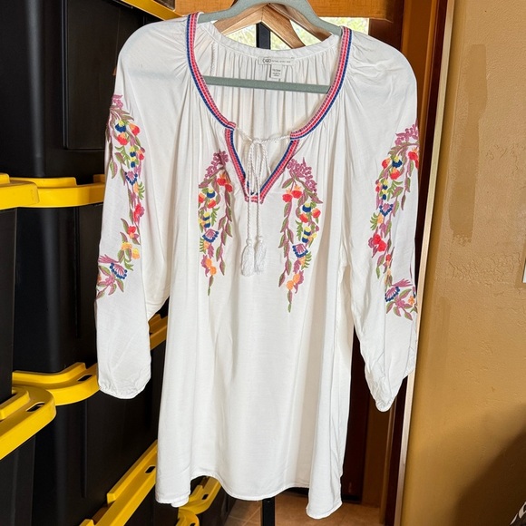 Cato | Tops | Cato Bohemian White Blouse With Colorful Embroidery Size ...